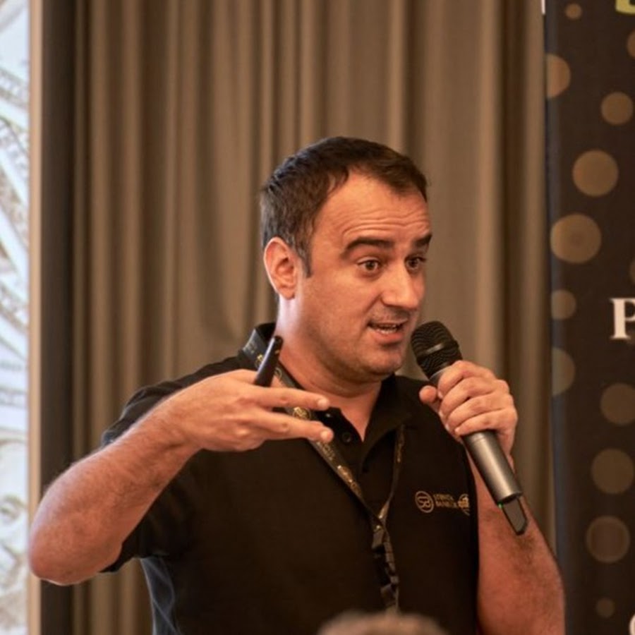 Andy Szekely | Autor, trainer şi speaker în dezvoltare personală